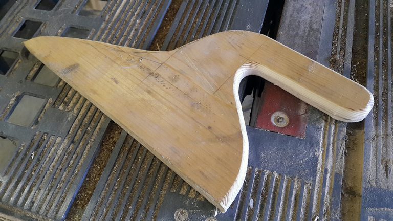 How to? – DIY Table Saw Push Stick | Woodwork Junkie