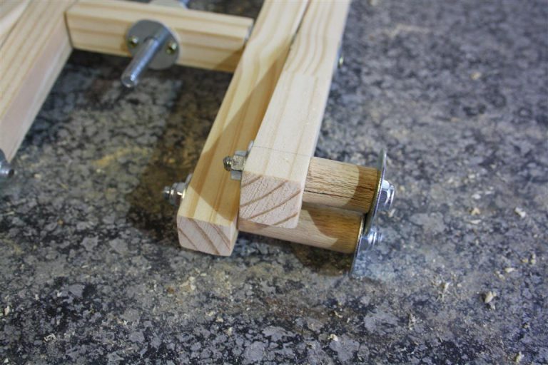 How to make your own DIY scissor lift with plans | Woodwork Junkie